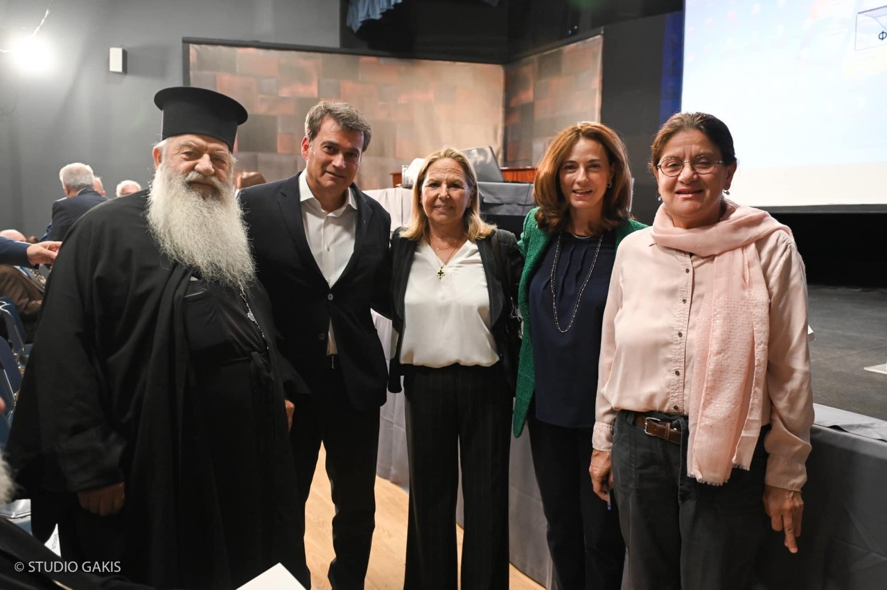 ΤΟ ΒΙΒΛΙΟ ΤΗΣ ΠΟΛΥΞΕΝΗΣ ΠΑΠΑΓΓΕΛΟΠΟΥΛΟΥ: ΜΙΑ ΜΟΝΑΔΙΚΗ ΙΣΤΟΡΙΚΗ ΑΝΑΔΡΟΜΗ ...